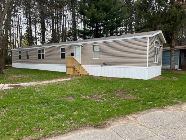 1998 Redman Mobile Home For Sale | 5402 Cedar Croswell, MI