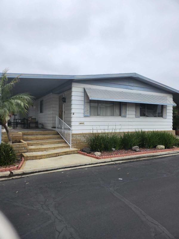 1976 Bendix Mobile Home For Sale | 12903 Lake Park Way #54 La Mirada, CA
