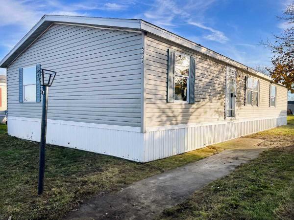2000 Mobile Home For Sale or Rent | 5434 East Crossway Lane Lot 106 ...