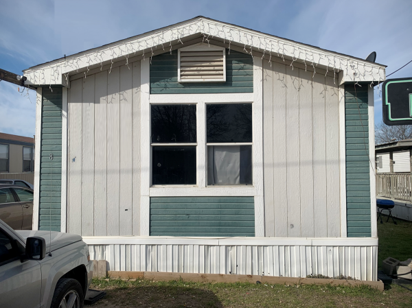 1998 Hilcrest Homes Mobile Home For Sale | 1649 I 35 N Frontage Rd New ...