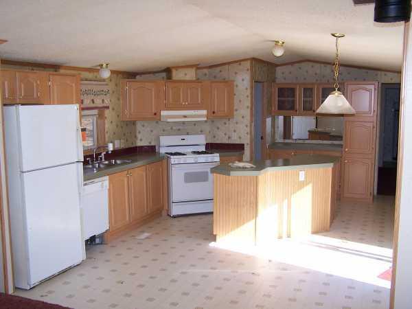 1996 Mobile Home For Sale | 40610 Lakeshore Dr. Gladwin, MI